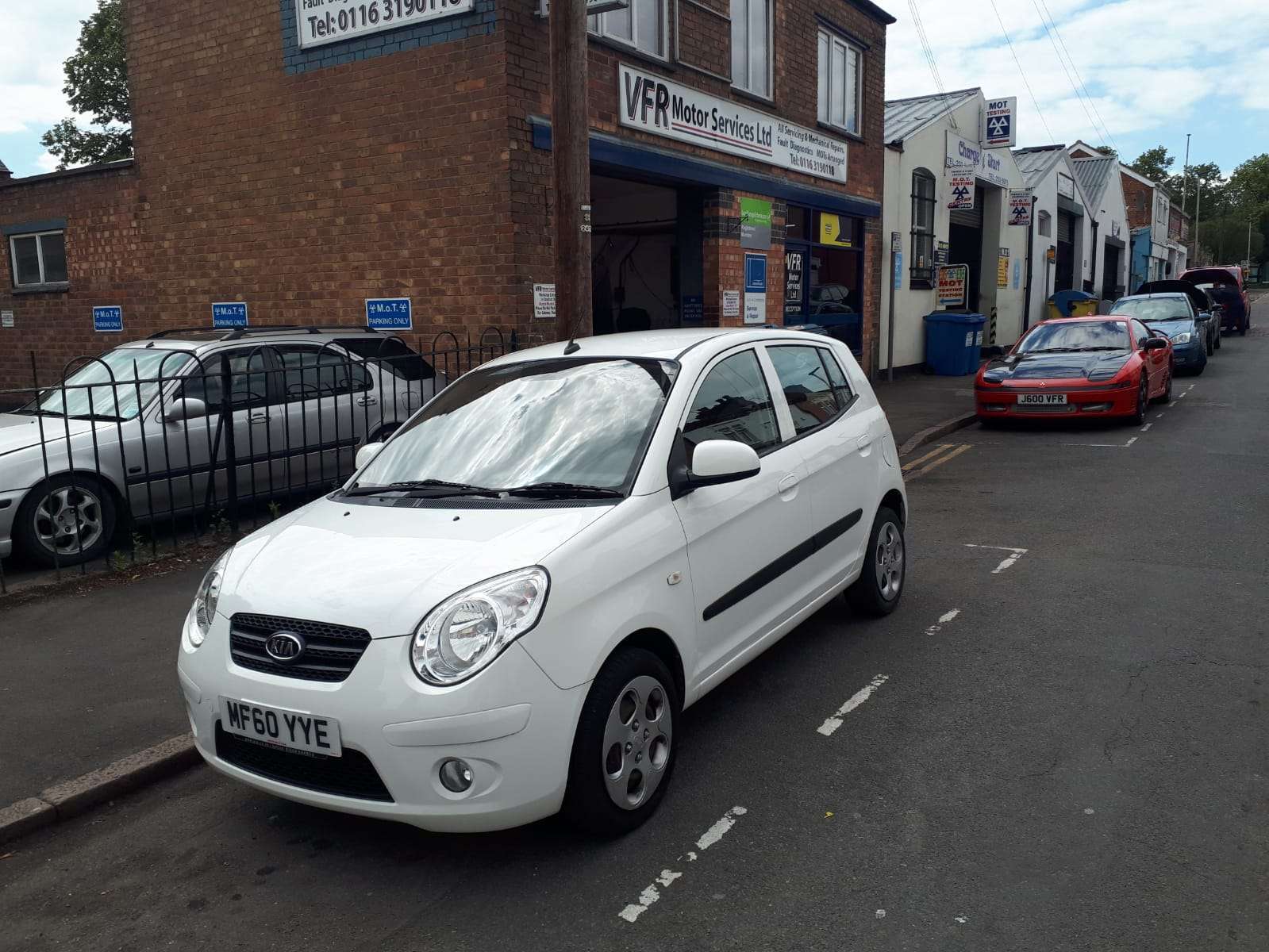 SOLD! White 2010 Kia Picanto - VFR Motor Services Ltd