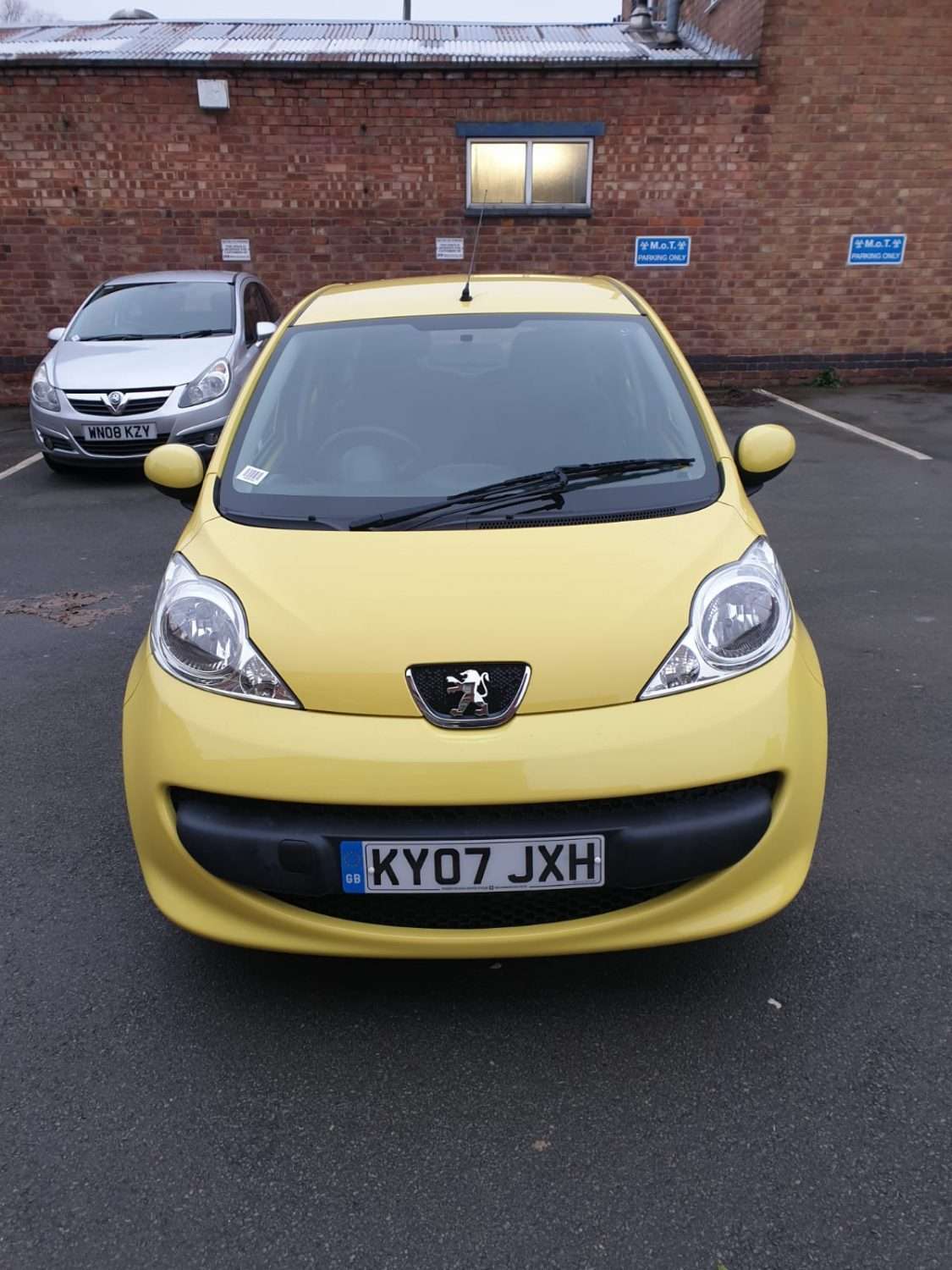 SOLD! Yellow 2007 Peugeot 107 - VFR Motor Services Ltd