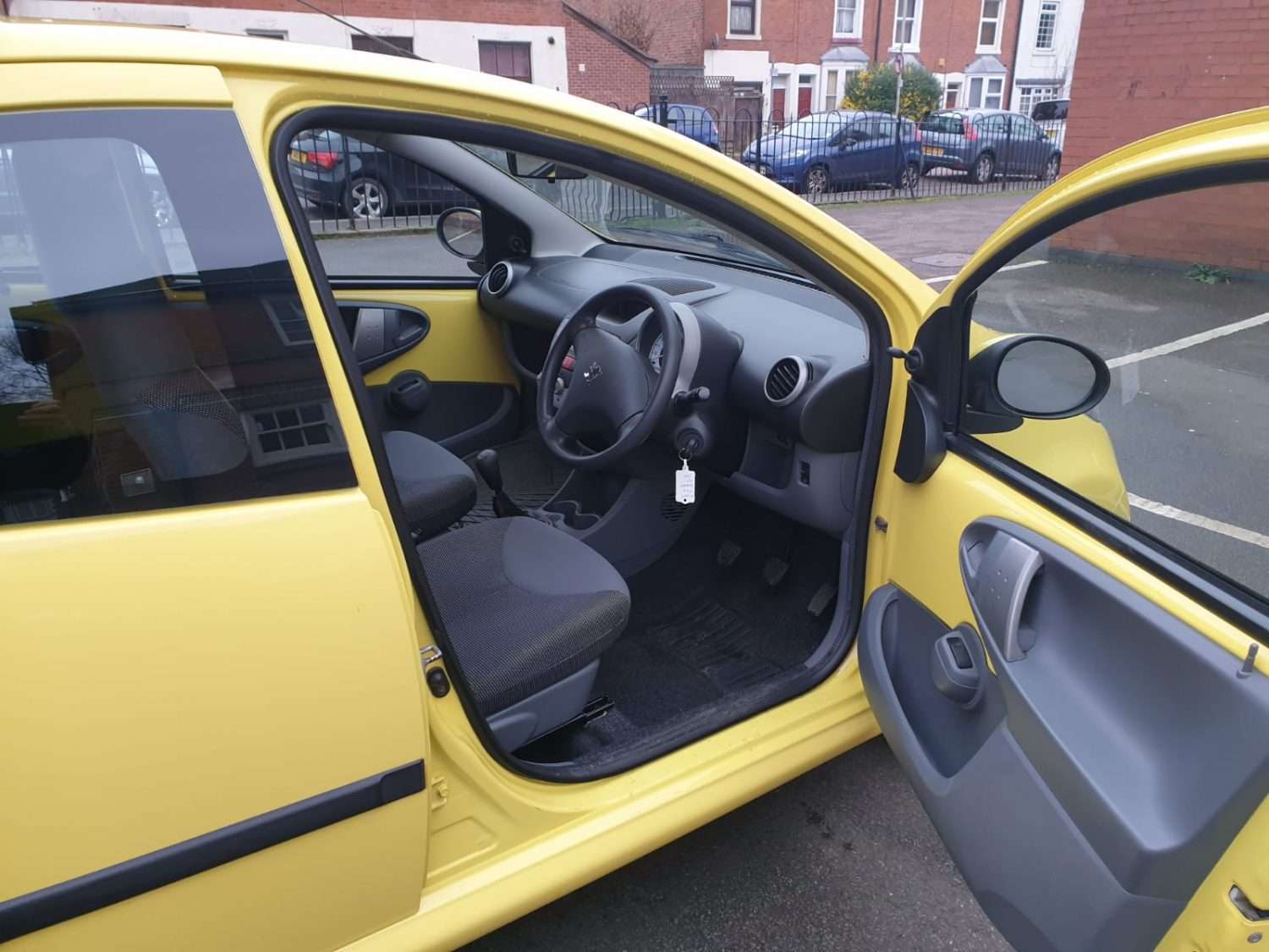 SOLD! Yellow 2007 Peugeot 107 - VFR Motor Services Ltd